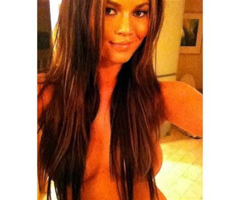 Chrissy Teigen Shesfreaky