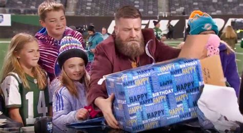 Ryan Fitzpatrick Ted A Legendary Custom Helmet For His B Day