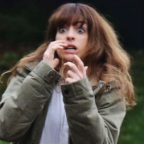 Anne Hathaway Almost Drowns In Hawaii The Blemish