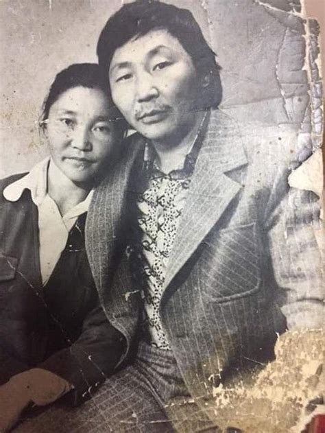 Бавуугийн Лхагвасүрэн хэмээх уул Энэ агуу найрагчтай анх дөрвөдүгээр… By Oyundari Sergelen