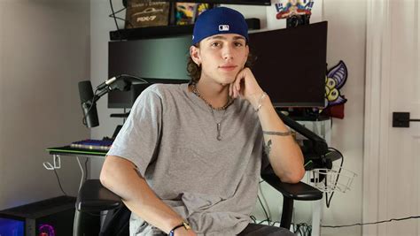 Who Is Vinnie Hacker All About The American Influencer And Model