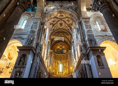 The Interior Of The Cathedral Of Cefalu Cefalu Sicily Italy Stock