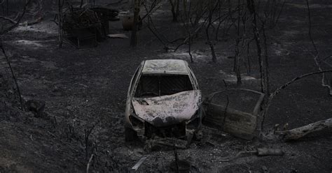 El Incendio De Tarragona Quema 3 137 Hectáreas Y El Humo Llega Hasta La