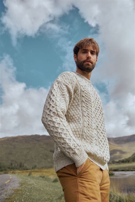 Inisheer Traditional Mens Aran Sweater Aran Woollen Mills
