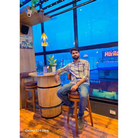 adarsh yadav 👑 instagram