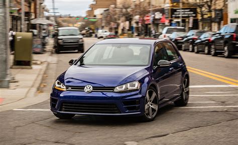 2017 Volkswagen Golf R Review