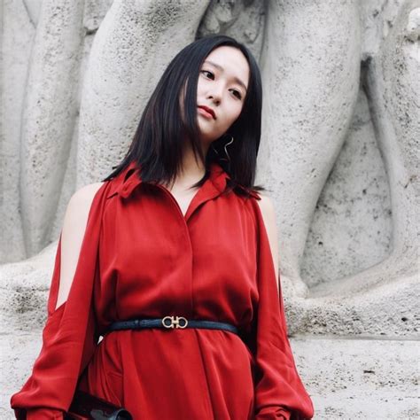 Krystal Looks Stunning In Red At Milan Fashion Week Allkpop