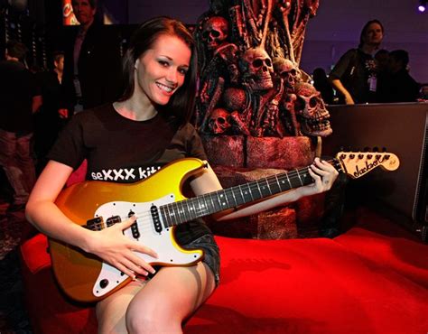 Pictures Of Raven Alexis