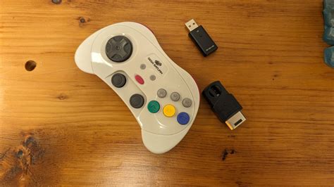 Retro Bit SEGA Saturn GHz Wireless Pro Controller Review CGMagazine