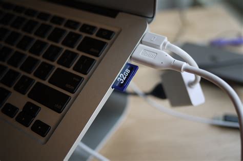 Nifty Minidrive Coverts Macbook Sd Card Ports Into Semi Permanent Backup Storage The Verge R