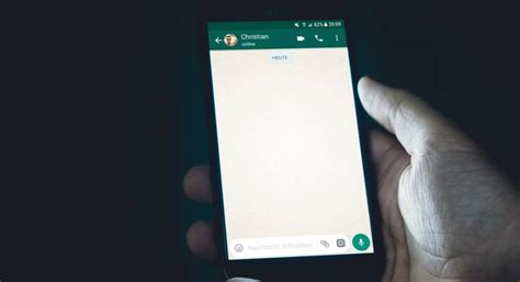 4 Simple ways to send large files, audio or video on WhatsApp to anyone
