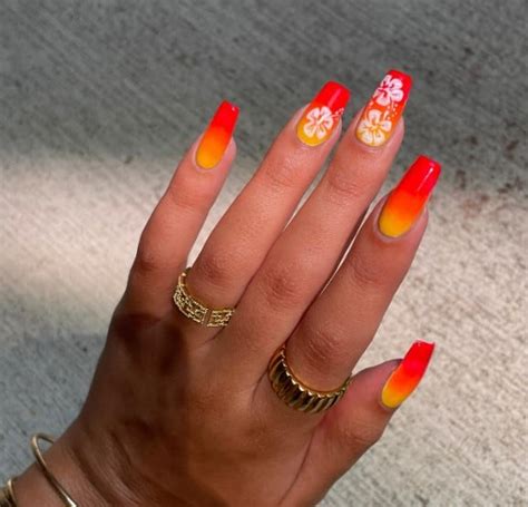 40 Sizzling Summer Ombré Nails To Try