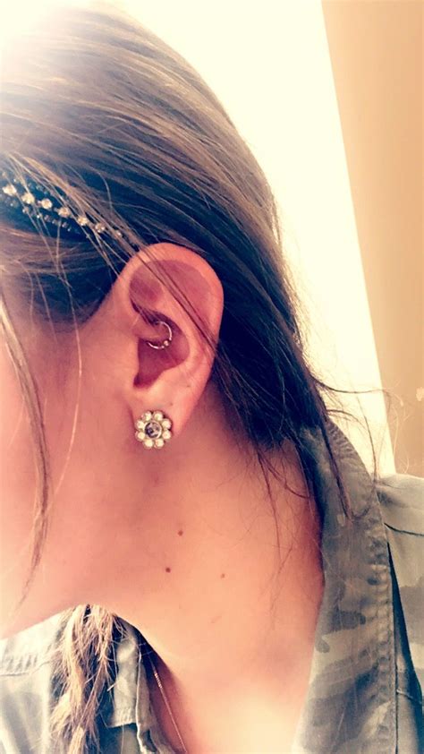 Pin By Tamaira Huffsmith On £daith Piercing Daith Piercing Ear Cuff Piercing