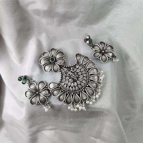 Polished Silver Pendent Set At Best Price In Kolhapur Id 6832315 Meena Silver