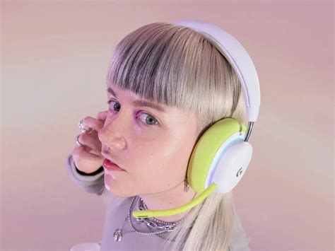 Razer Vs Logitech Which Pc Gaming Brand Is Better Voltcave