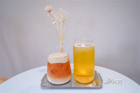 一秒到韓國！「omomo韓系飲品咖啡廳」台中韓式咖啡廳 韓國超夯甜點「可朗芙、焦糖檸檬塔」還有aria Space飾品店 剎有其食