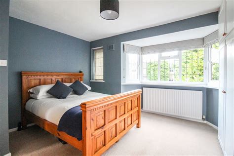 3 Bedroom Semi Detached House For Sale Russell Bank Road Sutton Coldfield B B74 4rg