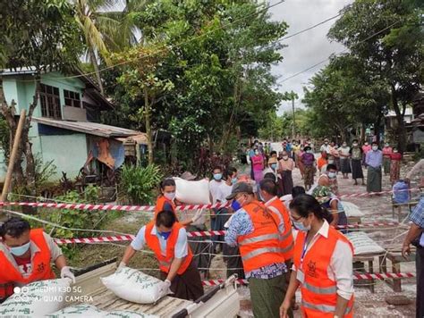 ဝေါမြို့နယ်တွင် Quarantine Centre များသို့ ပစ္စည်းများ ထောက်ပံ့လှူဒါန်း Information And Public