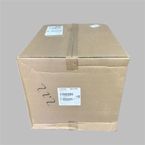 Corning Flask 5l With Vent Cap Baffled Polycarbonate 4 Flasks — Life Sciences Trading