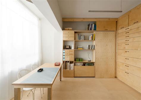 Space Saving Modular Studio For An Artist By Raanan Stern