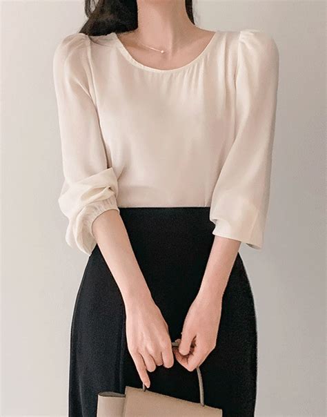 프롬데이원 로벨랑 퍼프 블라우스라운드넥유넥소개팅룩하객룩오피스룩