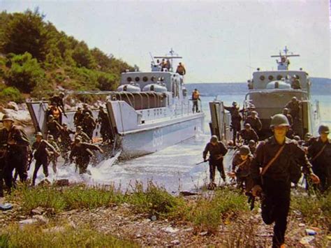 Yugoslaviaserbia DjČ601 Landing Craft 1976 · Issue 2293