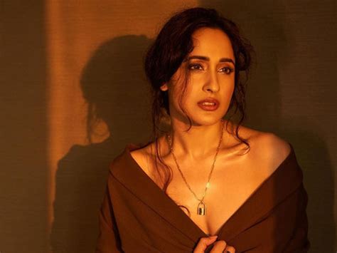 Steamy Poses Of Pragya Jaiswal