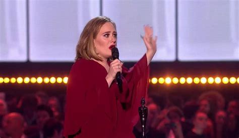 A Itv Se Le Escapa El Fucking De Adele En Los Brit Awards 2016 Por Un
