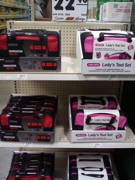 Gendered Tool Sets R Pointlesslygendered