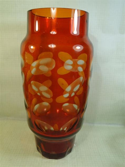 Ваза велике червоне скло — ціна 380 грн у каталозі Вази Купити товари для дому та побуту за