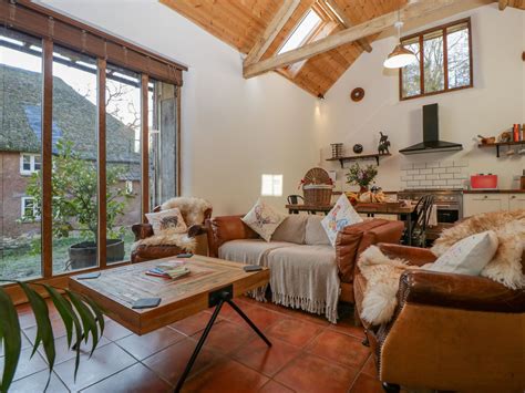 The Bull Pen Upottery Devon England Hot Tub Getaways Hot Tub