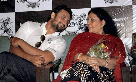 Vidya Sinha Husband Photo