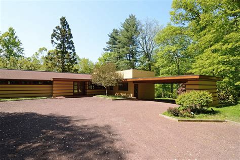 Frank Lloyd Wright Homes For Sale Or Rent Right Now The Spaces