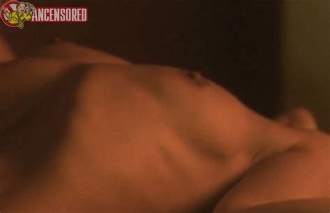 Naked Christine Boisson in La Mécanique des femmes