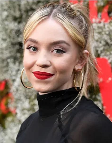 سیدنی سوئینی بدون حلقه نامزدی دیده شد پاراج