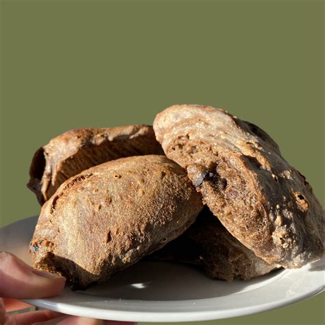 The Hub Connecting Grounds Aps