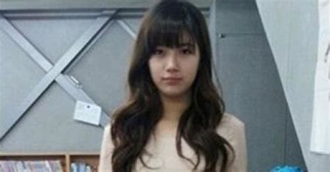 수지 정면 무보정사진 차려 자세에도 불구 완벽몸매 감탄