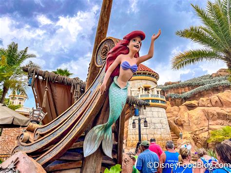 Taylor Swift As A Mermaid