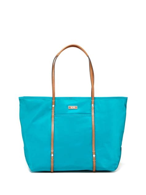 Tumi Luggage Ropa Para Mujeres Bolsos
