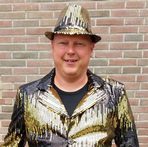 Vandaag Is Rob Jarig 50 Jaar Maar Cv Les Boutonniers Facebook