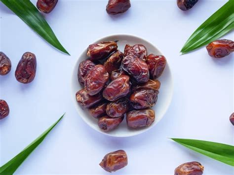 Ocado Mands Pitted Medjool Dates Best Buy Price Arad Branding