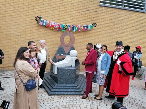 London Statue Unveiled In Honour Of Windrush Nhs Nurses The Independent