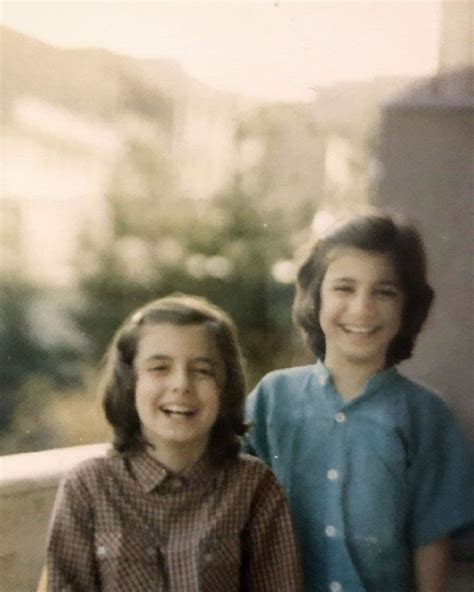 کودکی لیلی رشیدی و لیلا حاتمی In 2024 Men Photography Persian Women