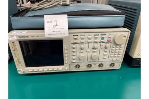 Tektronix Oscilloscope Model Tds744a Tektronix Oscilloscope Model Tds744a