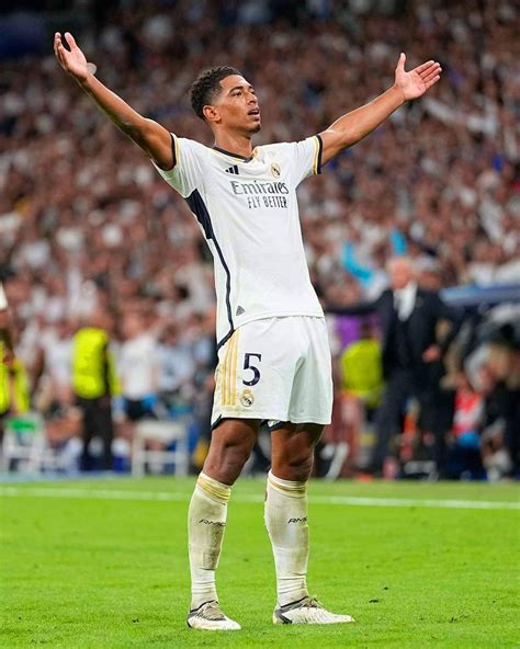 Jude Bellingham Best Looking Footballers Football Poses Real Madrid