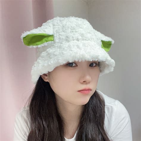 당일귀여운 양이 벙거지 뽀글이 버킷햇 모자 겨울 귀달리모자 양털모자 귀도리 에이블리
