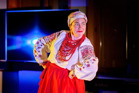 Українські народні танці Femmes Ukrainiennes Ch