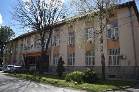 ПРАВНИЦИ КАНЦЕЛАРИЈЕ ЗА БЕСПЛАТНУ ПРАВНУ ПОМОЋ ИЗБЕГЛИМА И РАСЕЉЕНИМА 3 ОКТОБРА У КОВИНУ