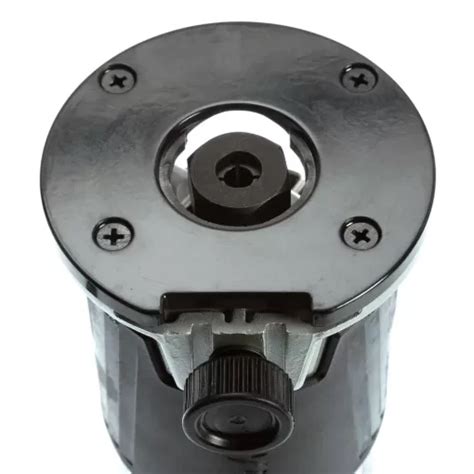 Makita 6 5 Amp 1 1 4 Hp Corded Fixed Base Variable Speed Compact Router With Quick Release