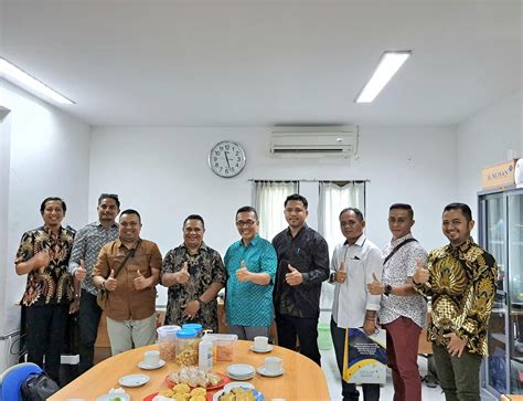 Unit Data Dan Informasi Udinus Terima Kunjungan Dari Fisip Undana Berbagi Wawasan Terkait